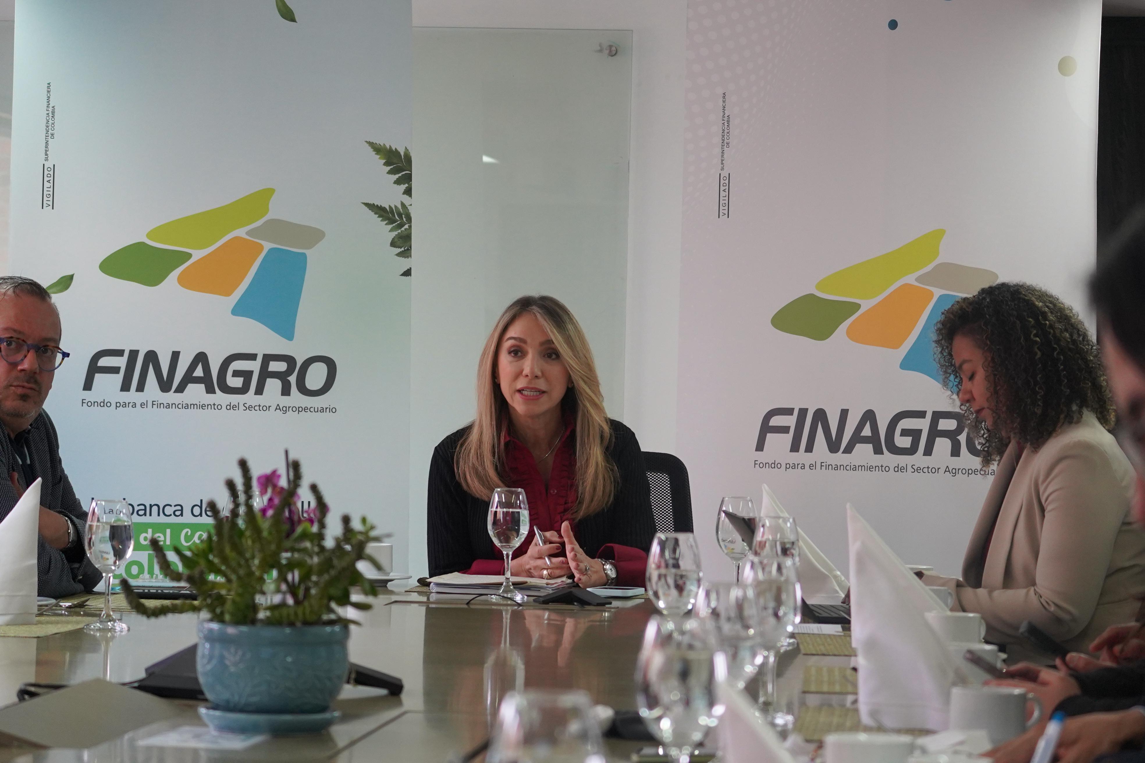 MinAgricultura habilita cerca de $180 mil millones para subsidiar tasas de interés y entregar ...